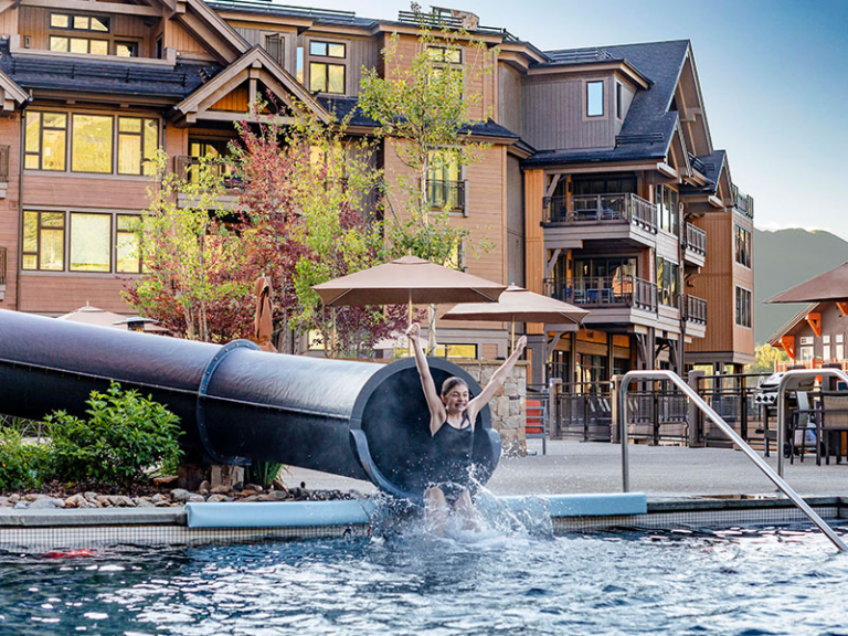 Spend a Perfect Pool Day at the Grand Colorado on Peak 8
